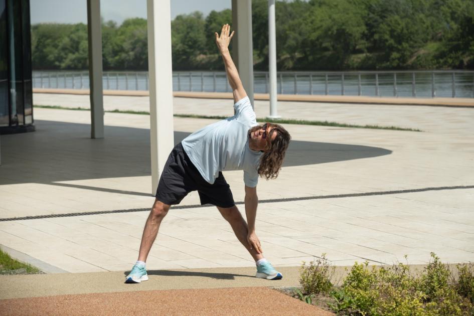 Should You Stretch Before & After Your Workout | Kandiymca.org